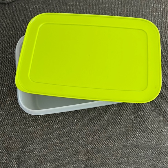 Tupperware | Kitchen | Tupperware Freezer Mates Ii Rectangle 4 Cup ...
